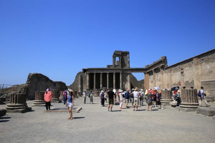 Italy Travel Guide: A Day Trip to Pompeii and Mount Vesuvius From ...