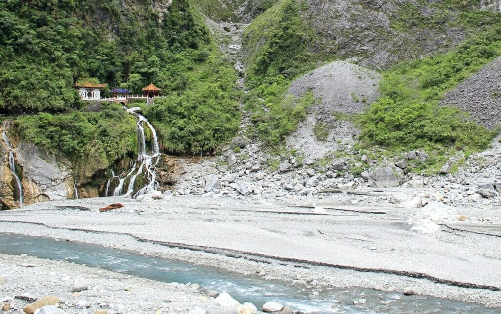 5 Things to Do in Hualien on the East Coast of Taiwan | Yoga, Wine & Travel