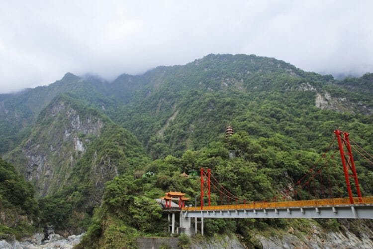 5 Things to Do in Hualien on the East Coast of Taiwan | Yoga, Wine & Travel