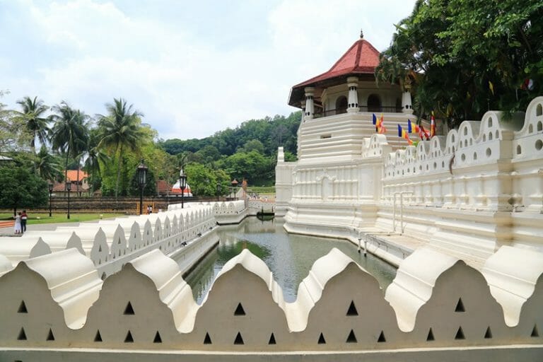 7 Things to Do in Kandy: Home to the Temple of the Sacred Tooth Relic ...